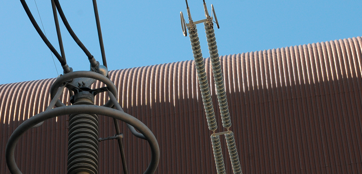 500 kV line extracting power from a power plant - Sediver